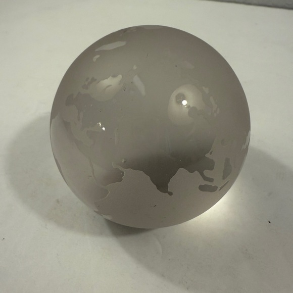 Accents | Crystal World Map Frosted Clear Glass Paperweight | Poshmark
